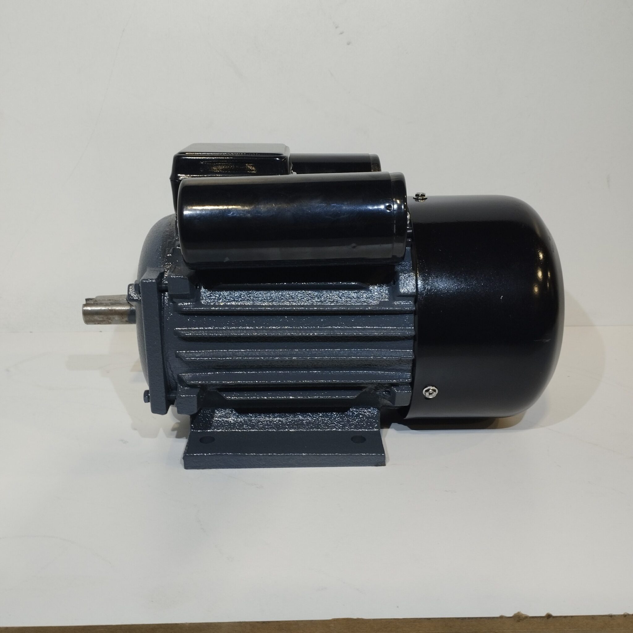 Motor Eléctrico Stuttgart 1HP YC80C-2 – Barbosa Tools